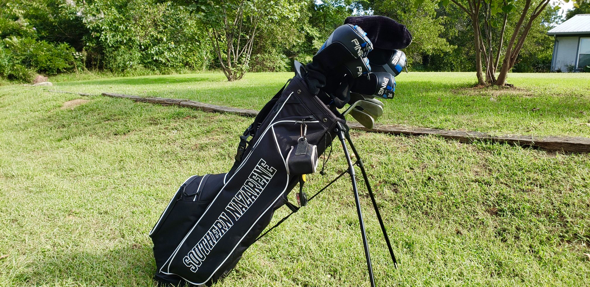 Tee it High, Let it Fly: SNU’s Golf Teams – The Echo